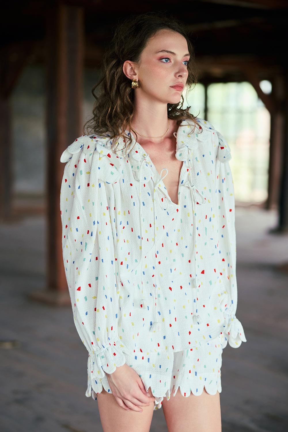 VENUS SCALLOP SHORTS SHAPES OFF WHITE – Indonesia | The Story Of